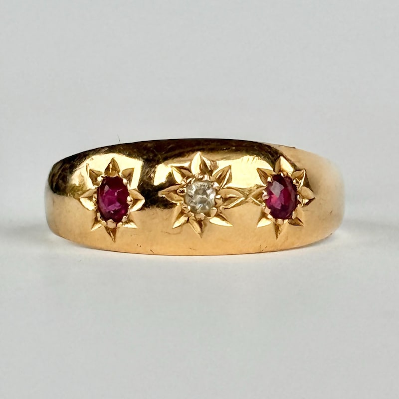 Ruby Diamond Estate Ring - Etsy UK