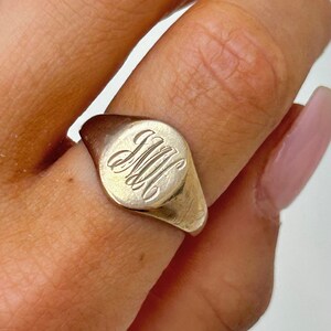 Chunky Vintage 9ct Gold Signet Ring - Etsy
