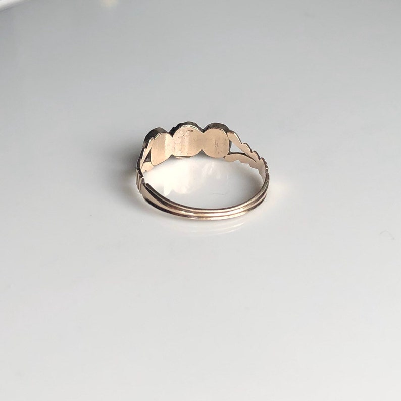Georgian 9 Carat Pale Yellow Gold Three Stone Garnet Ring - Etsy