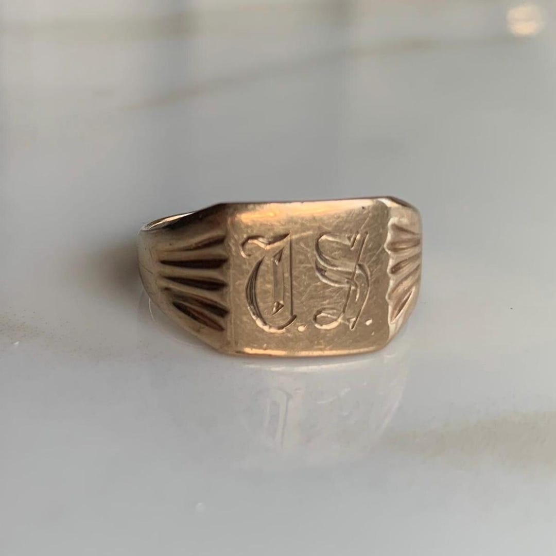 Vintage 9 Carat Yellow Gold Signet Ring Initials “TS” - Etsy