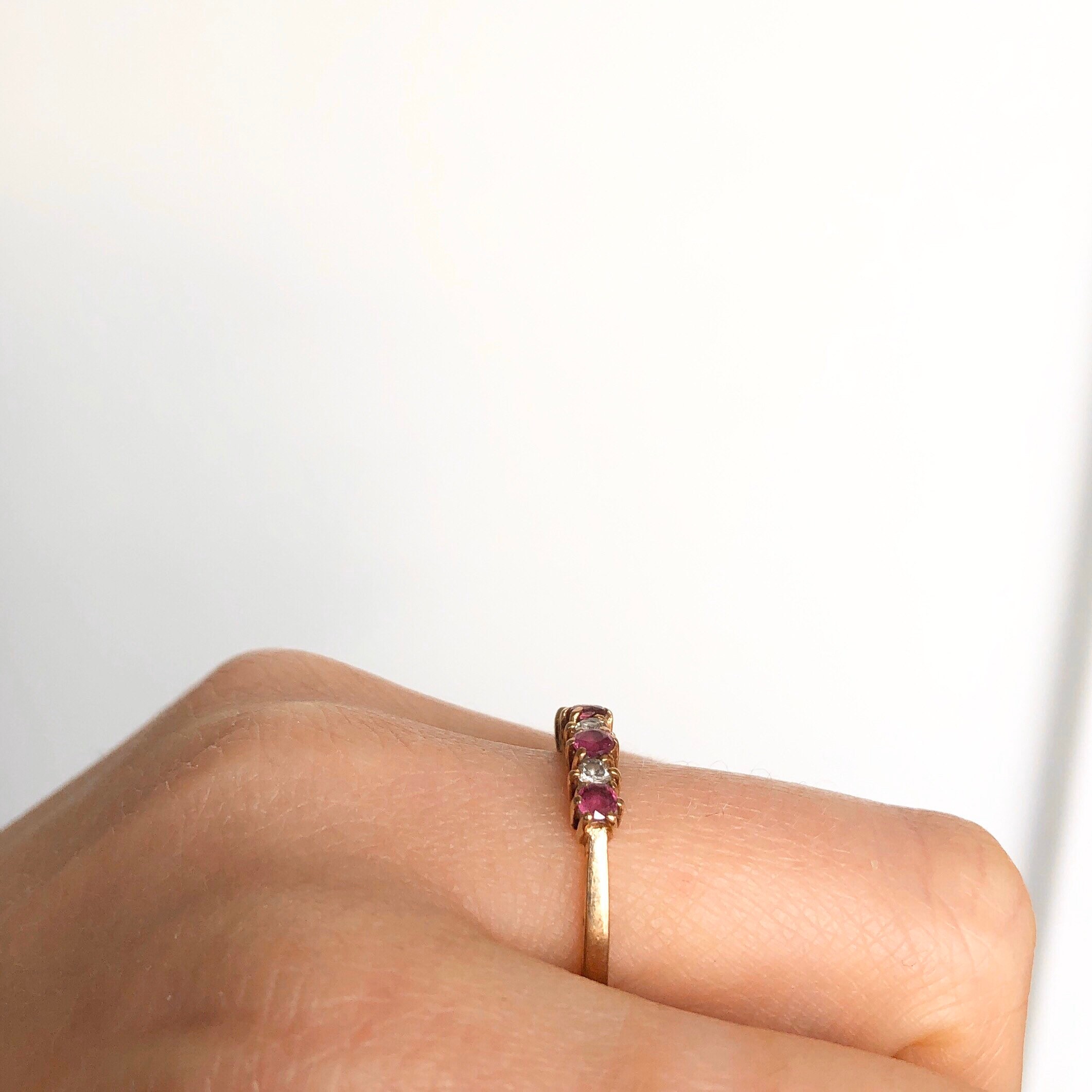 Vintage 9 Karat Diamond & Ruby Seven-stone Ring | Etsy