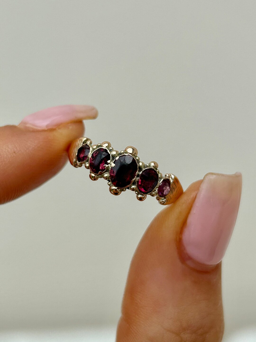 Vintage 9ct Yellow Gold Garnet 5 Stone Ring - Etsy