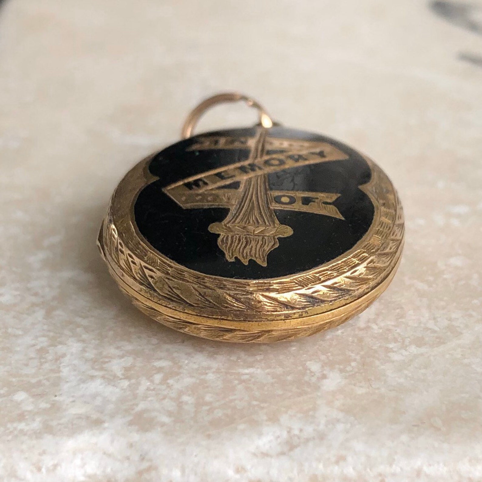 Vintage 9 Carat Gold Memorial Locket | Etsy