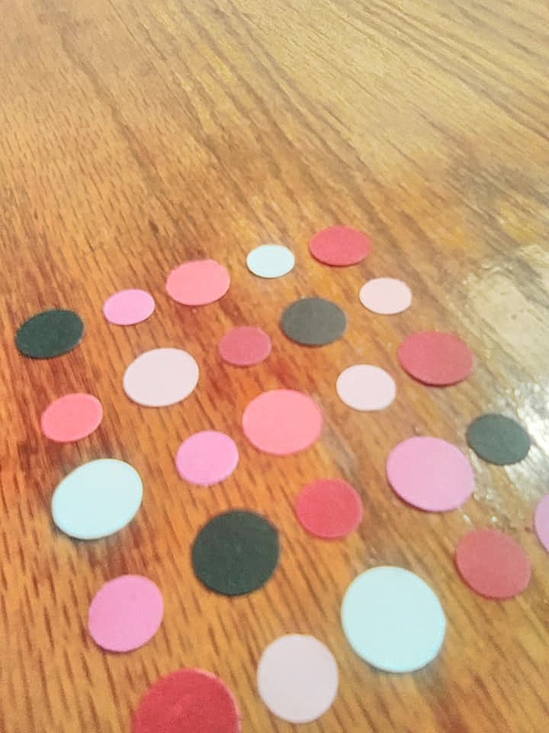 Wedding Decor - Party Decor - Circle Confetti - Pink and Red Confetti ...