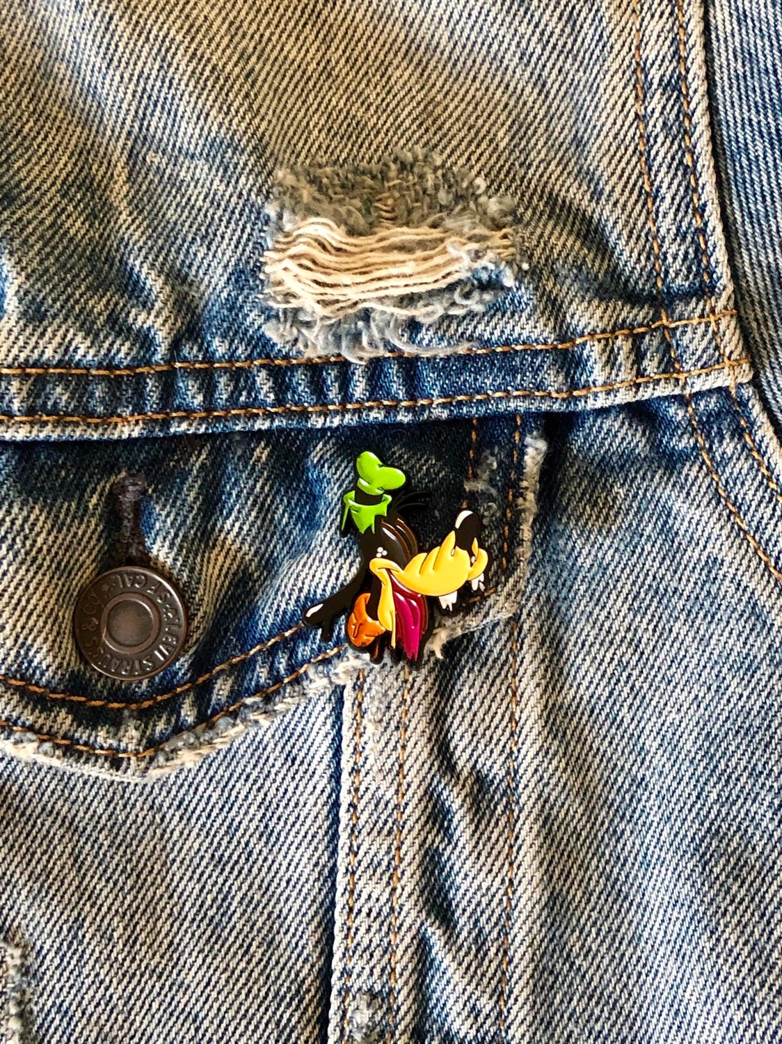 Disney Trading Pins, Goofy Enamel Pin, Horror Pins, Halloween Pins ...