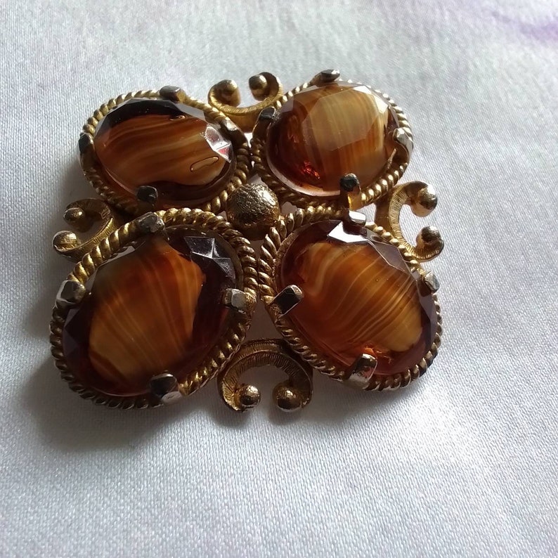 Vintage Sphinx Glass Tiger Eye Faceted Glass Brooch With Gold - Etsy