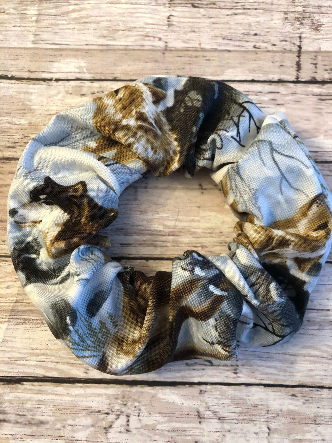 Wolves in Snow Scrunchie, Wolf Hair Scrunchies, Wilderness Scrunchie ...