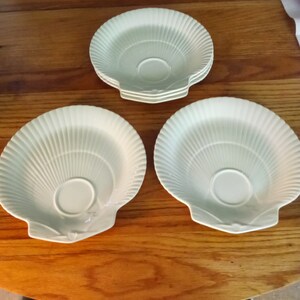 Vintage Wedgwood of Etruria Nautilus Shell Dinner Plates (1 Set of 4 ...