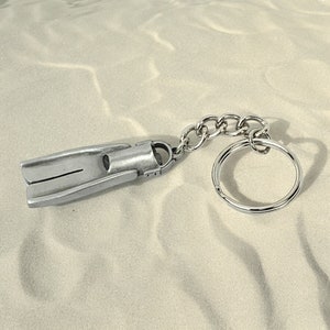 Diving Keychain for Men and Women - Dive Fin Keychain Big Blue Jewelry ...