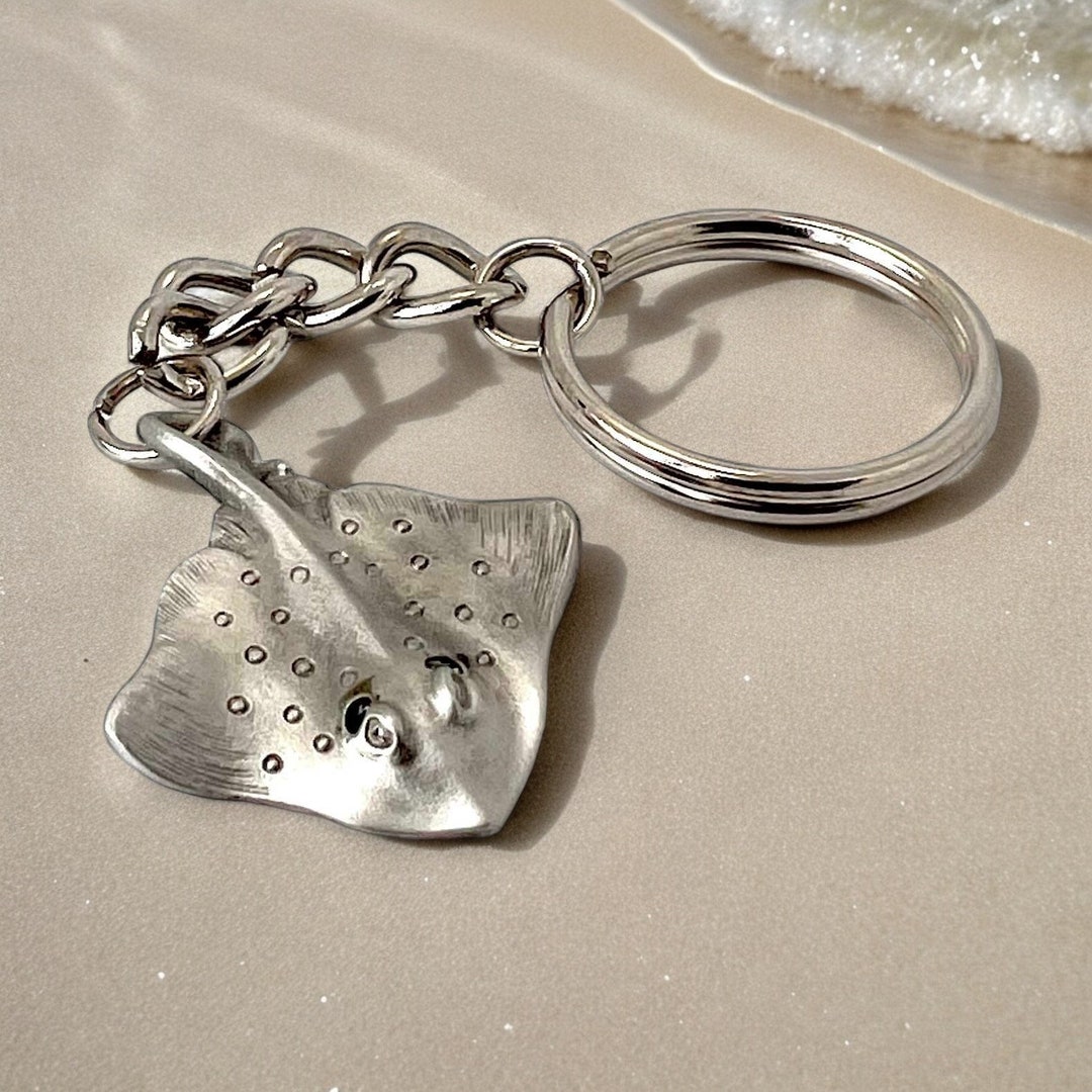 Pewter Stingray Keychain: Scuba Diver Gift, Ocean Charm - Etsy