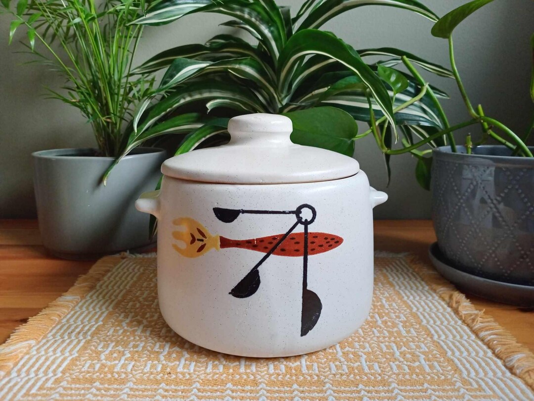 West Bend Bean Pot, USA | Vintage, Midcentury, Graphic, Casserole ...