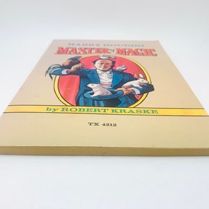 1978 Harry Houdini Masters of Magic Scholastic Book - Etsy