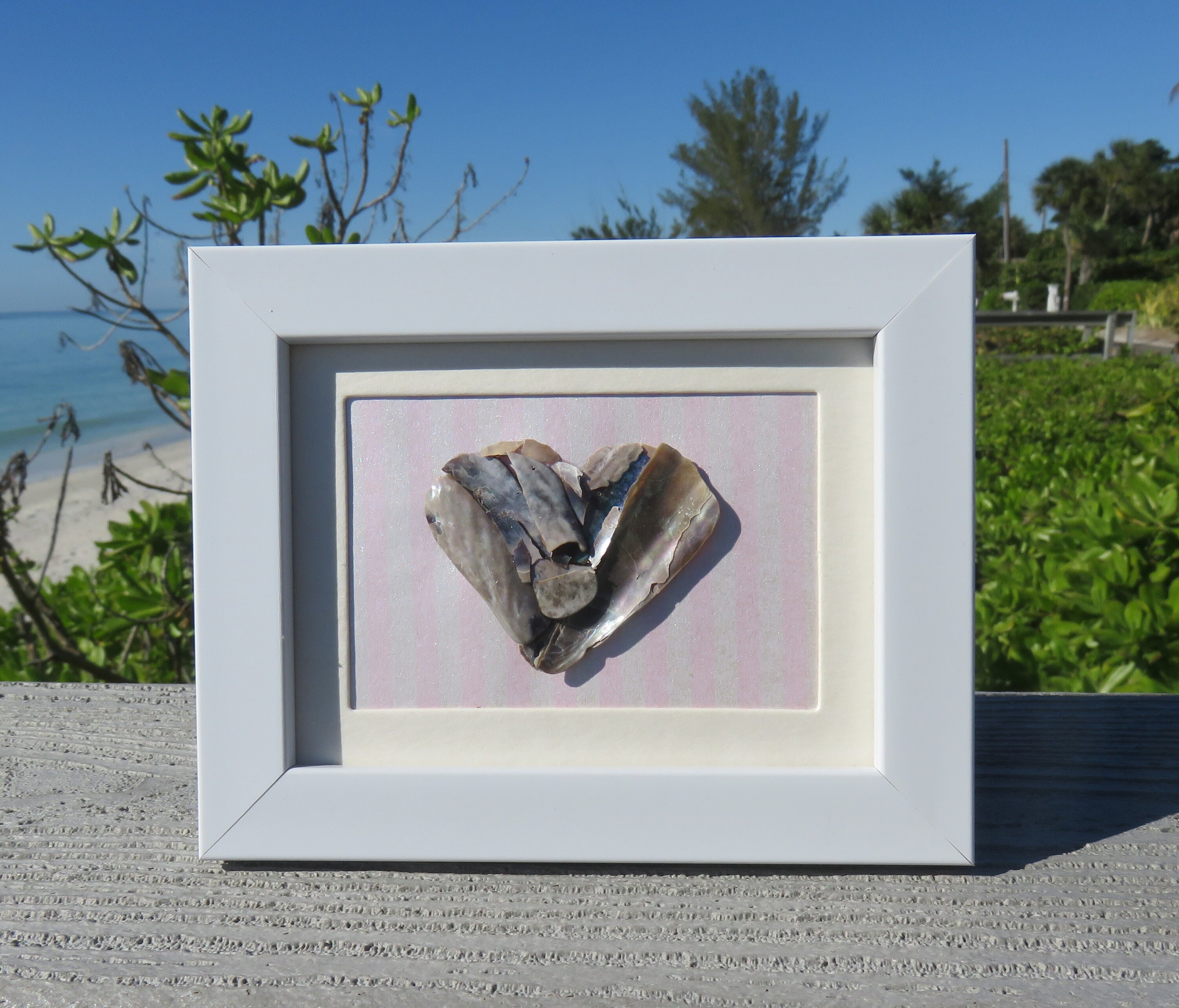 Tiny Frame Iridescent Pen Seashell Valentine Heart Pearly Pale Pink and ...