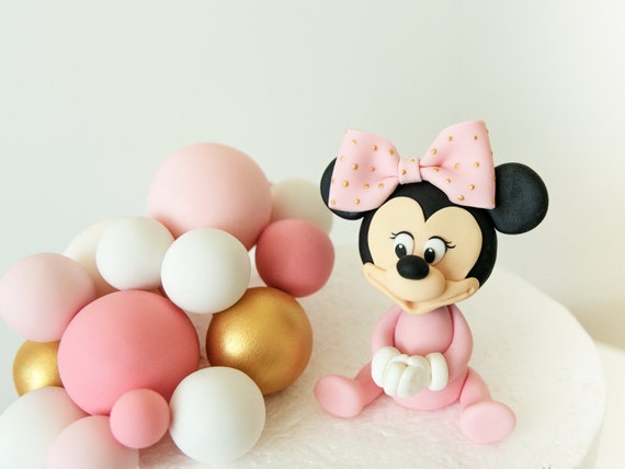 Baby Minnie Mouse Fondant Cake
