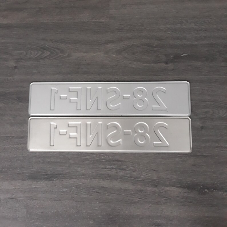 Formula 1 Collectors Original License Plates Set 2 Pcs of - Etsy