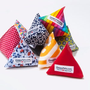 Cat Fin 5 Pack FIVE 5 Cheerful Assorted Cat Pyramid Toys Organic Catnip ...