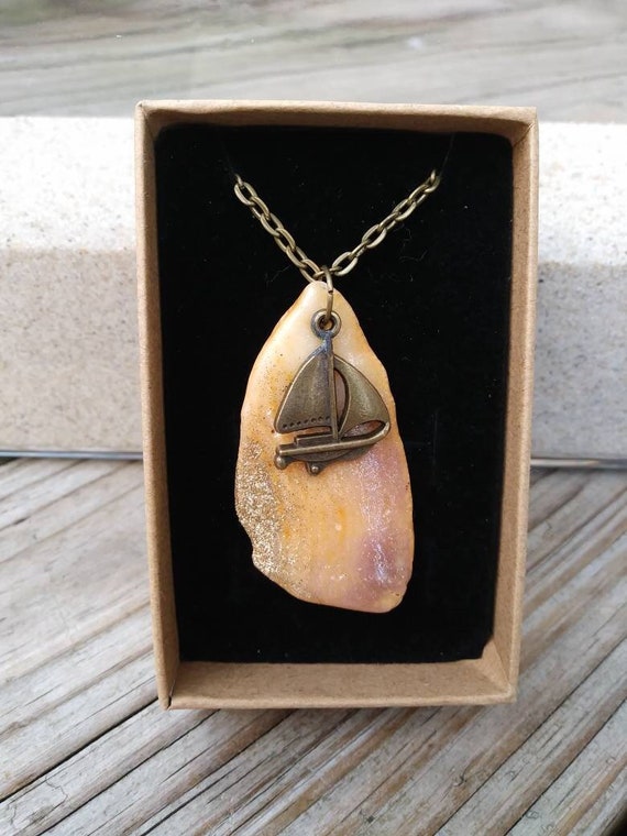 Mango shell necklace store