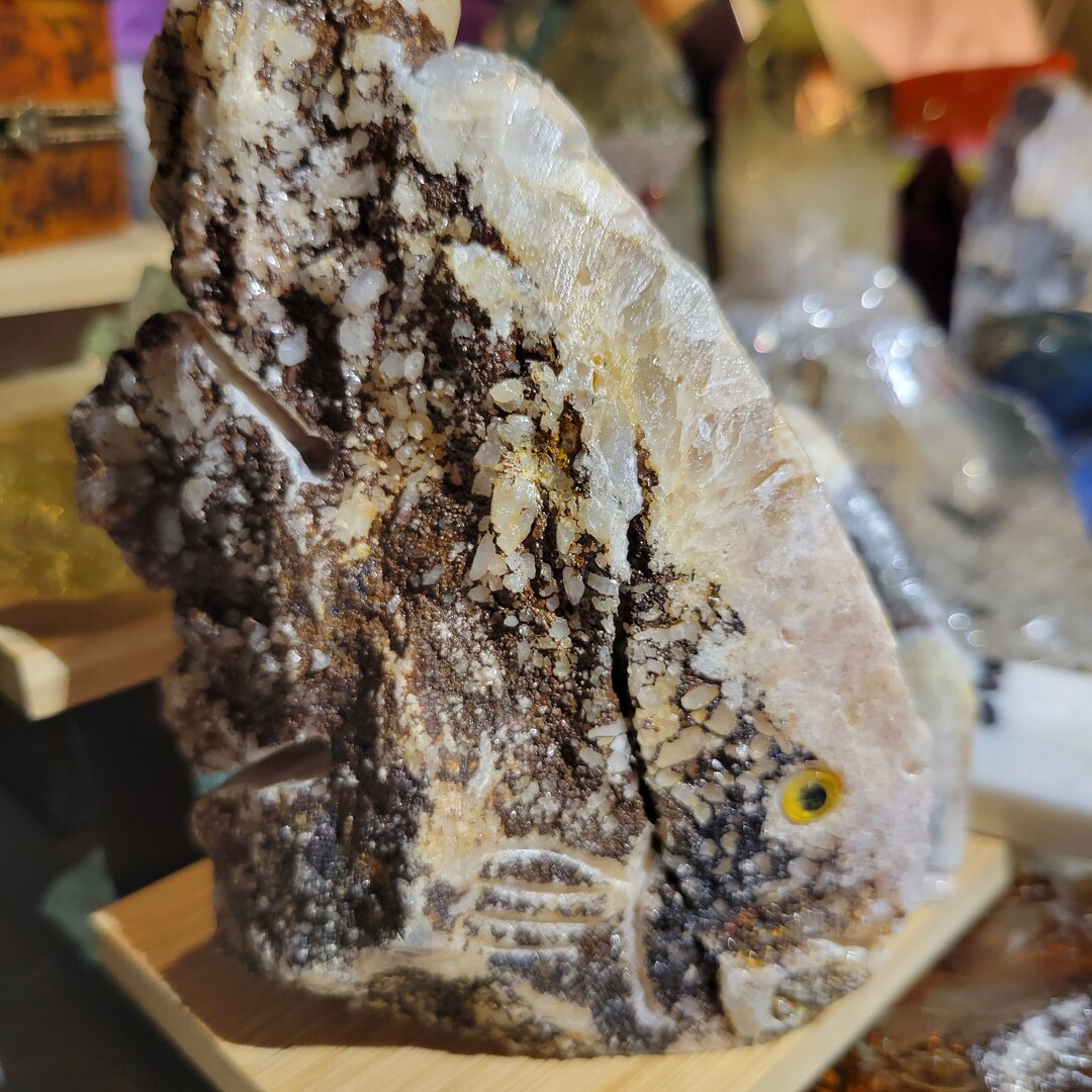 Incredible Stone Fish Sculpture Natural Crystal Cluster Hand Carved 407 ...