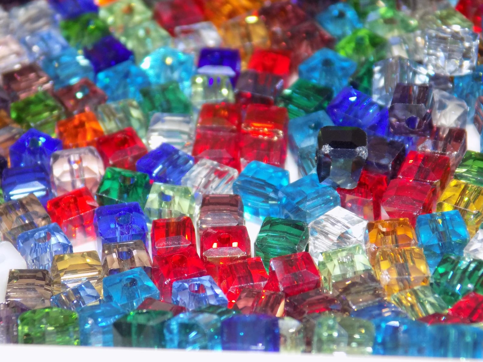 NEW 200/pc Bulk Sale Square Beveled Edge Faceted 4mm Glass Crystal ...