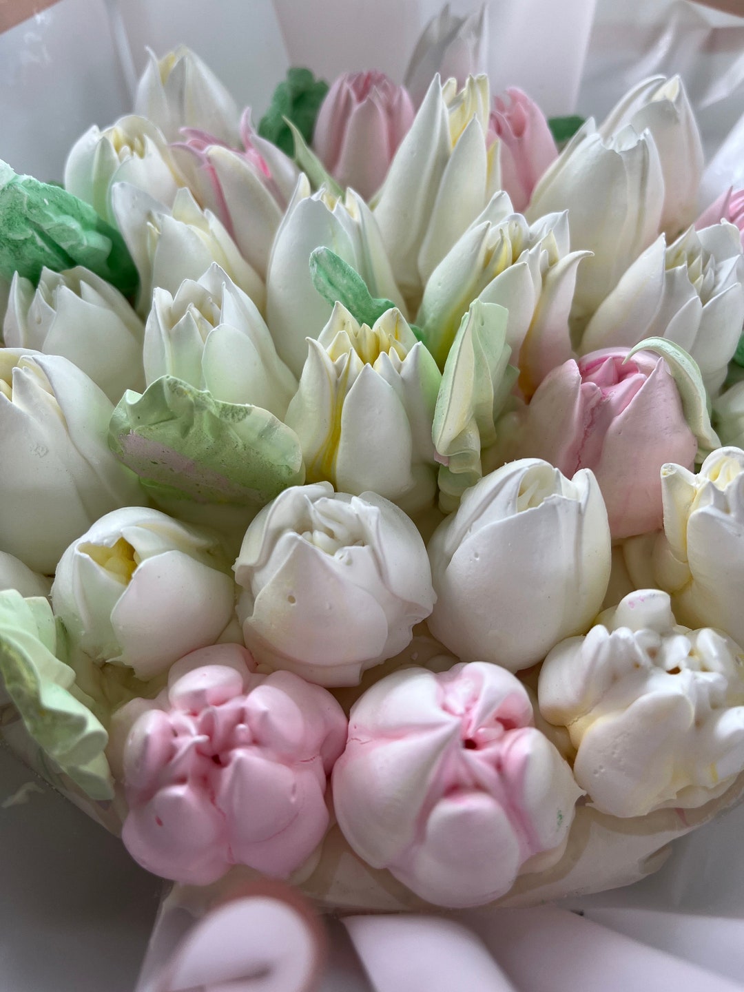 Incredibly Real-looking Edible Meringue Bouquet / Valentines Day Sweet ...