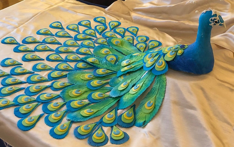 12 Fondant Peacock Feather Cupcake Toppers - Etsy