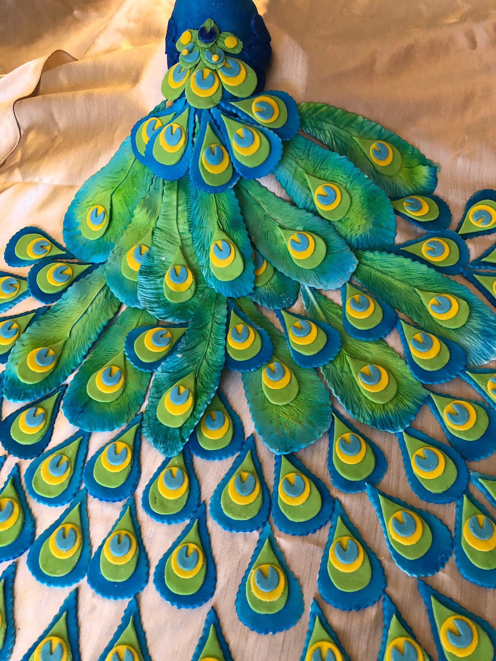 12 Fondant Peacock Feather Cupcake Toppers - Etsy