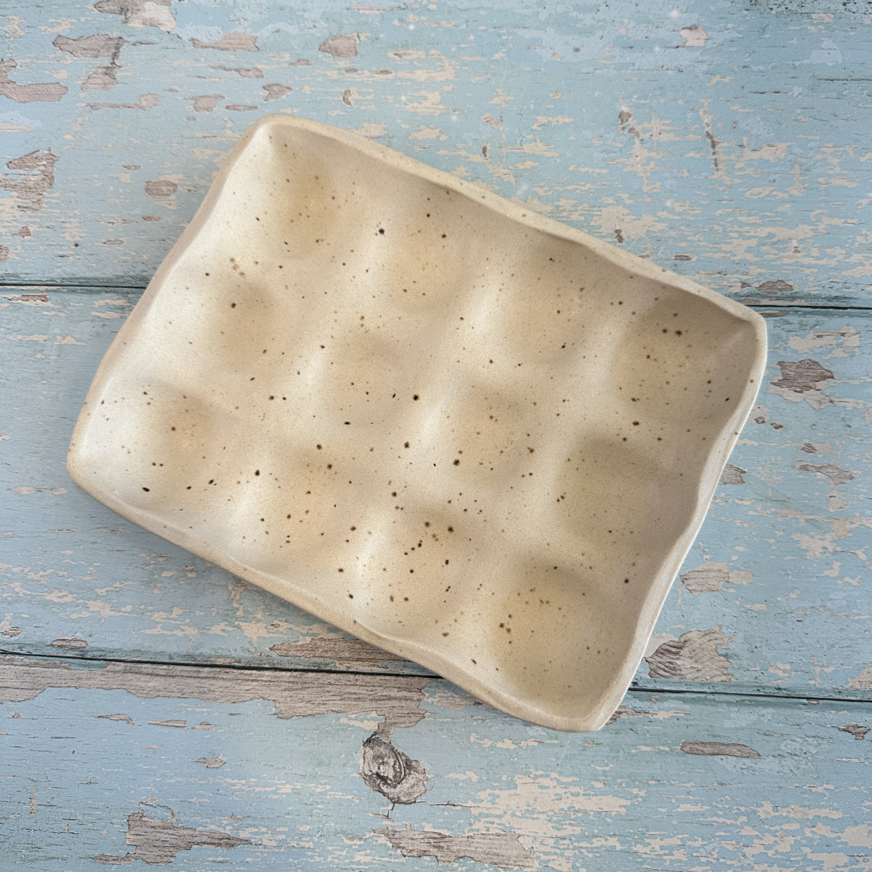 White Ceramic Egg Tray Holds 6 or 12 Eggs - Etsy UK