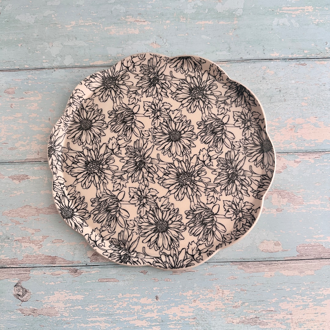 Large Daisy Plate, Floral Ceramic Platter - Etsy