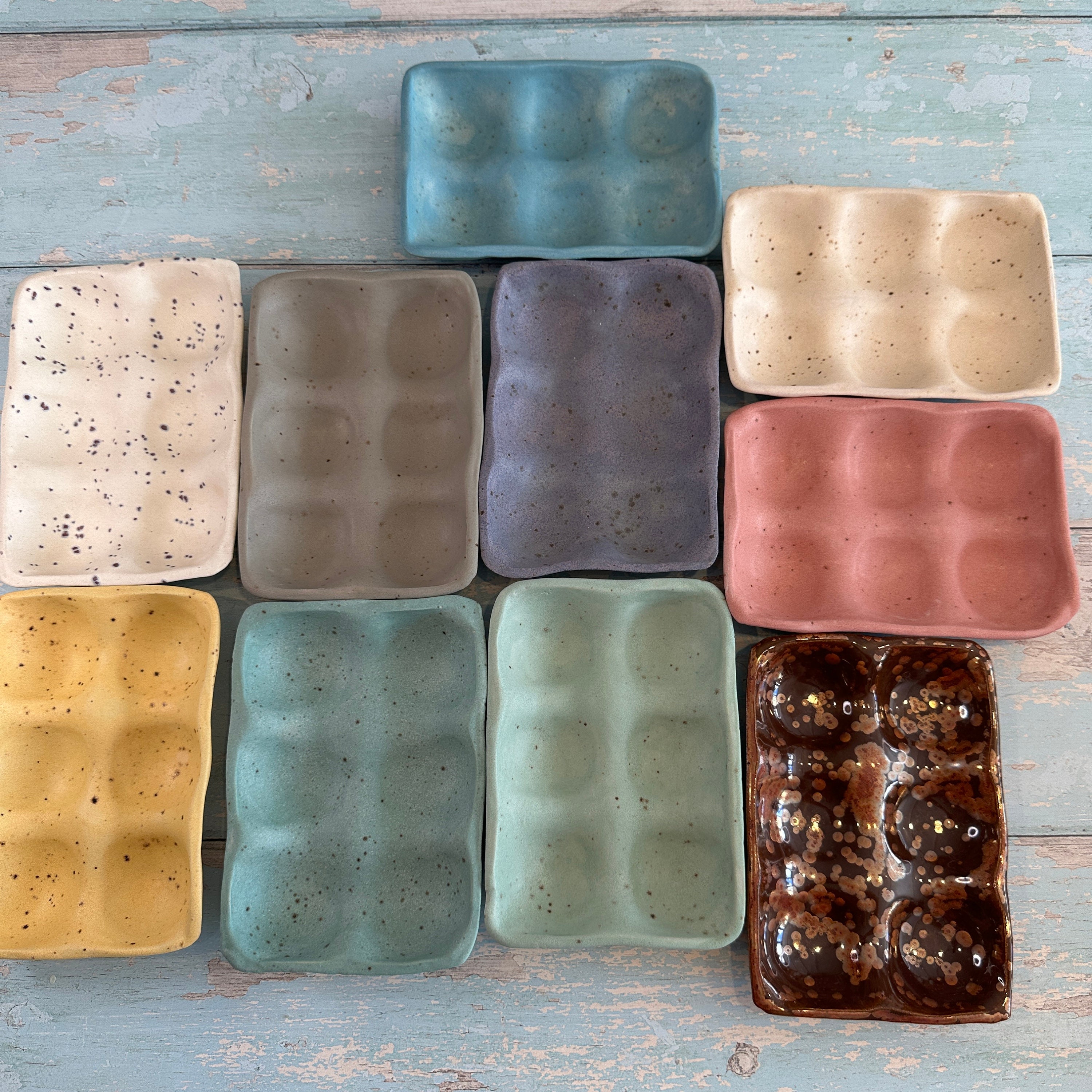 Grey Ceramic Egg Tray Holds 6 or 12 Eggs - Etsy UK