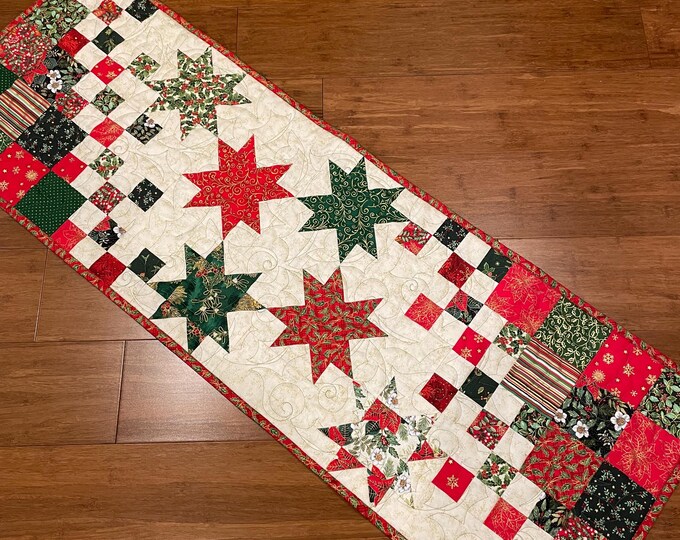 Handmade Quilted Christmas Table Runner - Etsy