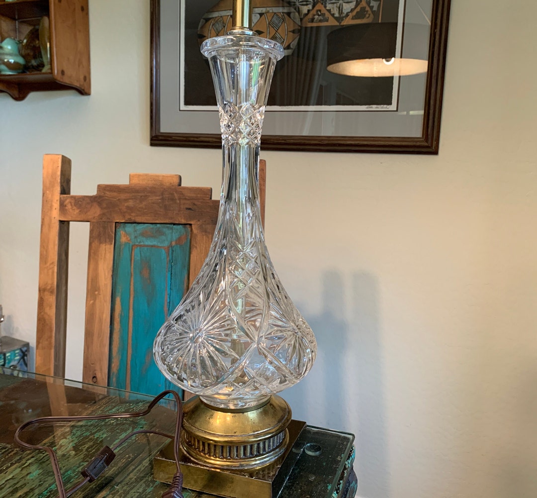 Vintage Crystal Table Lamp~ Metal Base/cut Glass Daisy Flowers Table ...