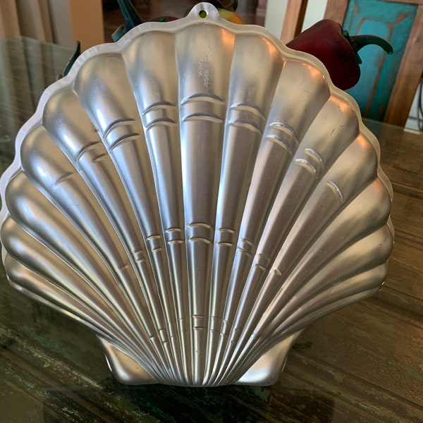 Wilton Shell - Etsy