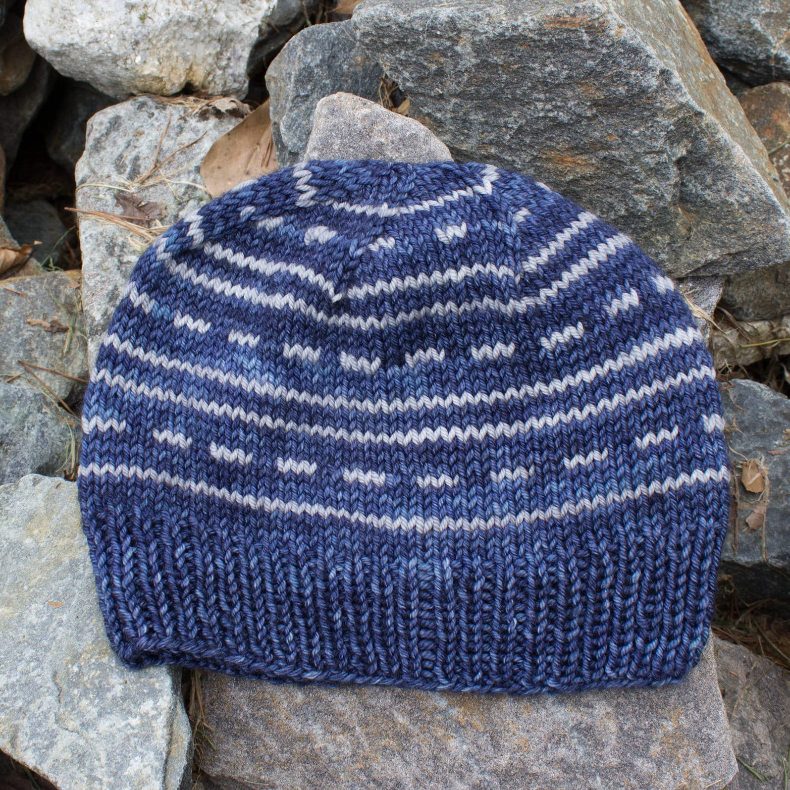Simple Hat Knitting Pattern // DK Weight Hat // Colorwork Hat // Road ...
