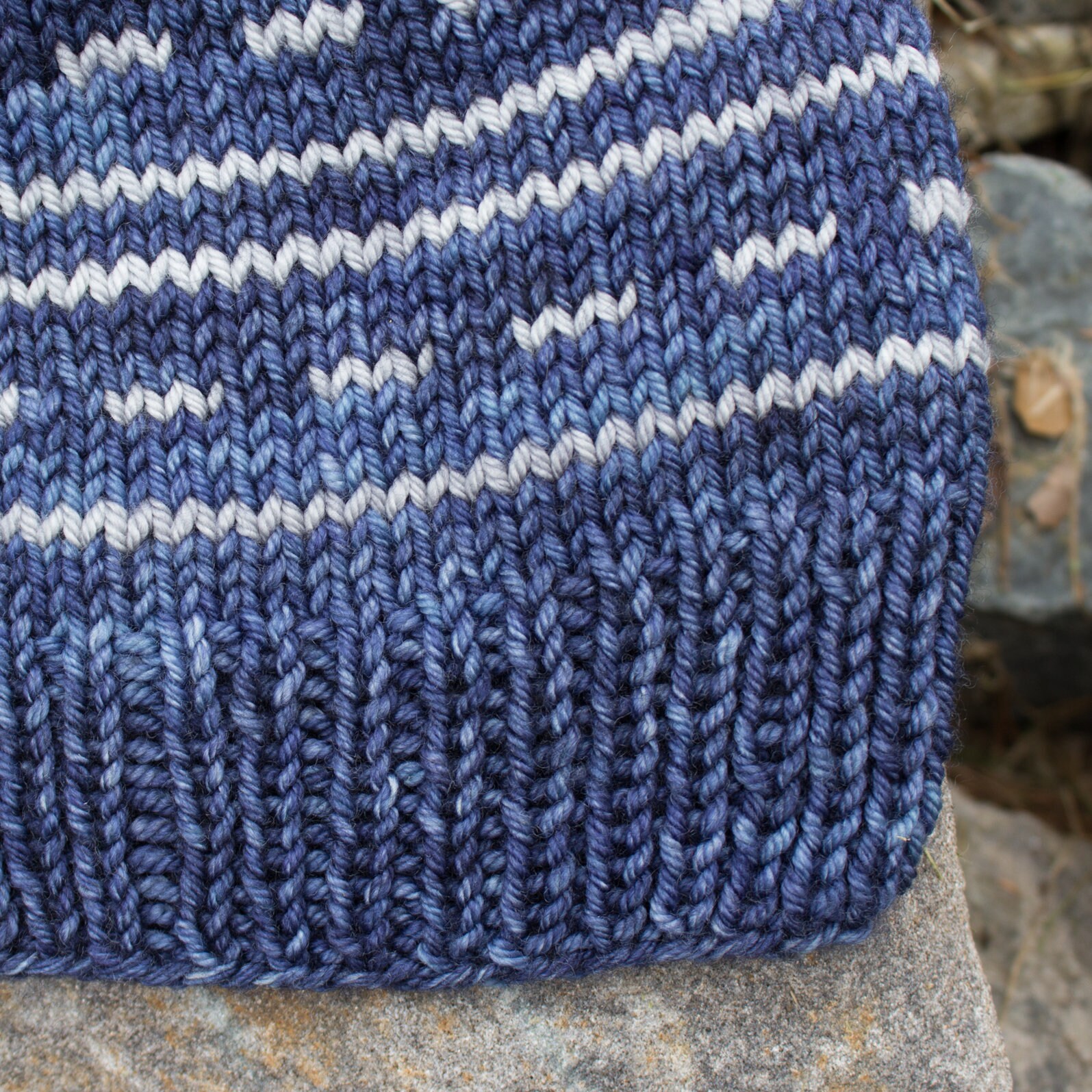 Simple Hat Knitting Pattern // DK Weight Hat // Colorwork Hat // Road ...