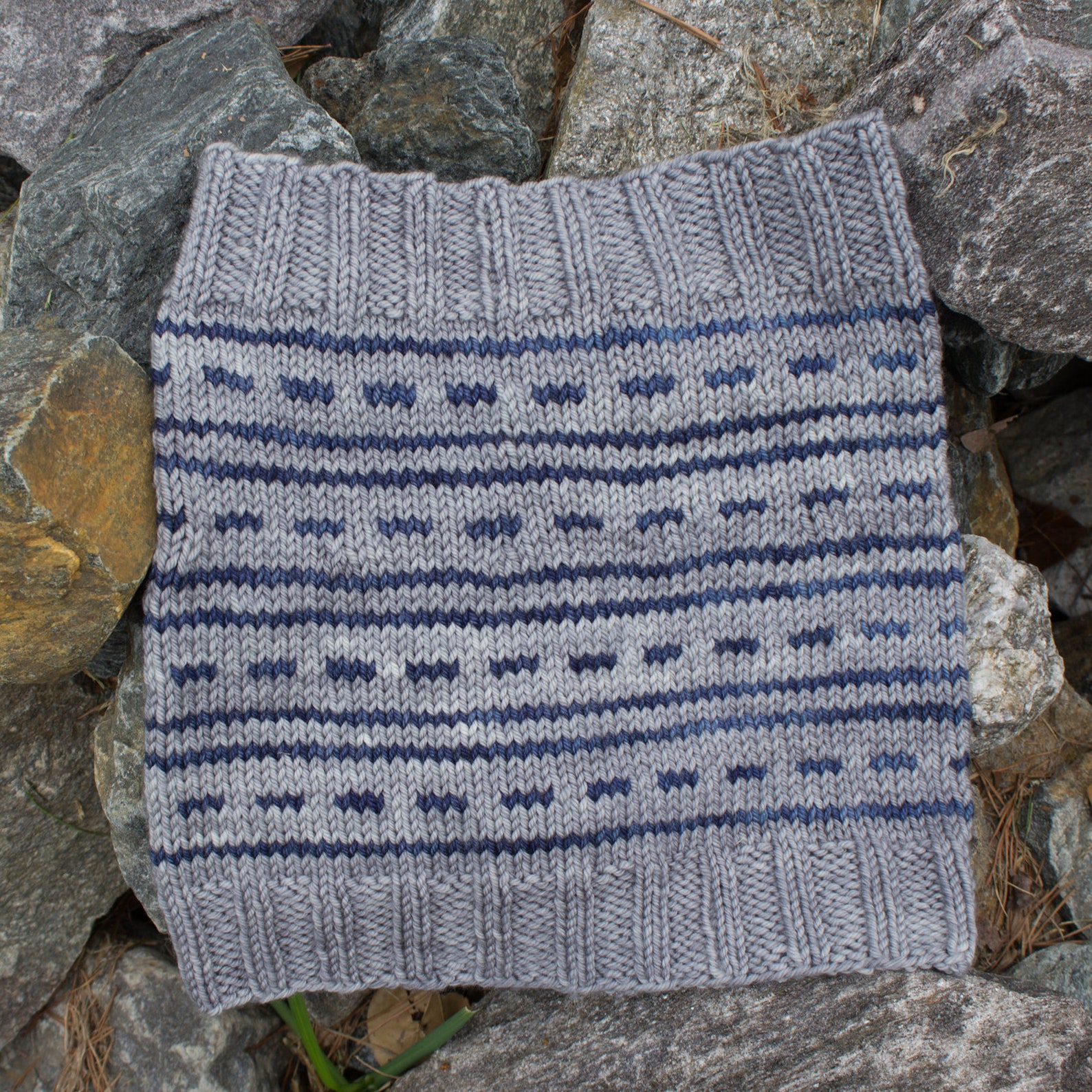 Simple Cowl Knitting Pattern // DK Weight Cowl // Easy to Knit Cowl ...