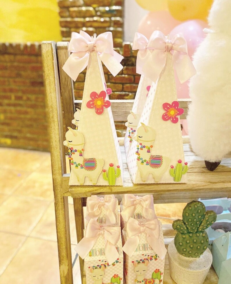 Llama Pyramid Favor Box - Etsy