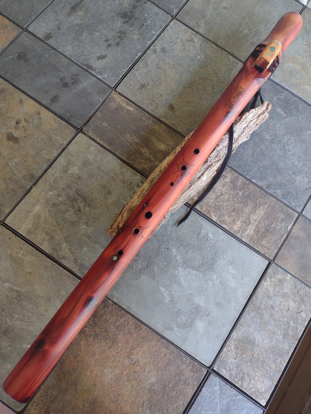 Key of B Red Cedar Native American Style Flute and Leather Bag - Etsy