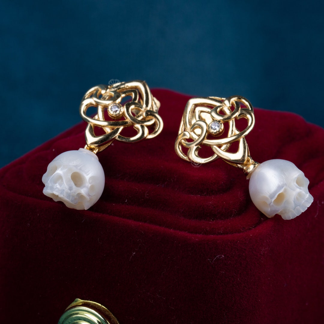 Skull Carved Pearl Earring Classic Style Sterling Silver Earring Hoop ...