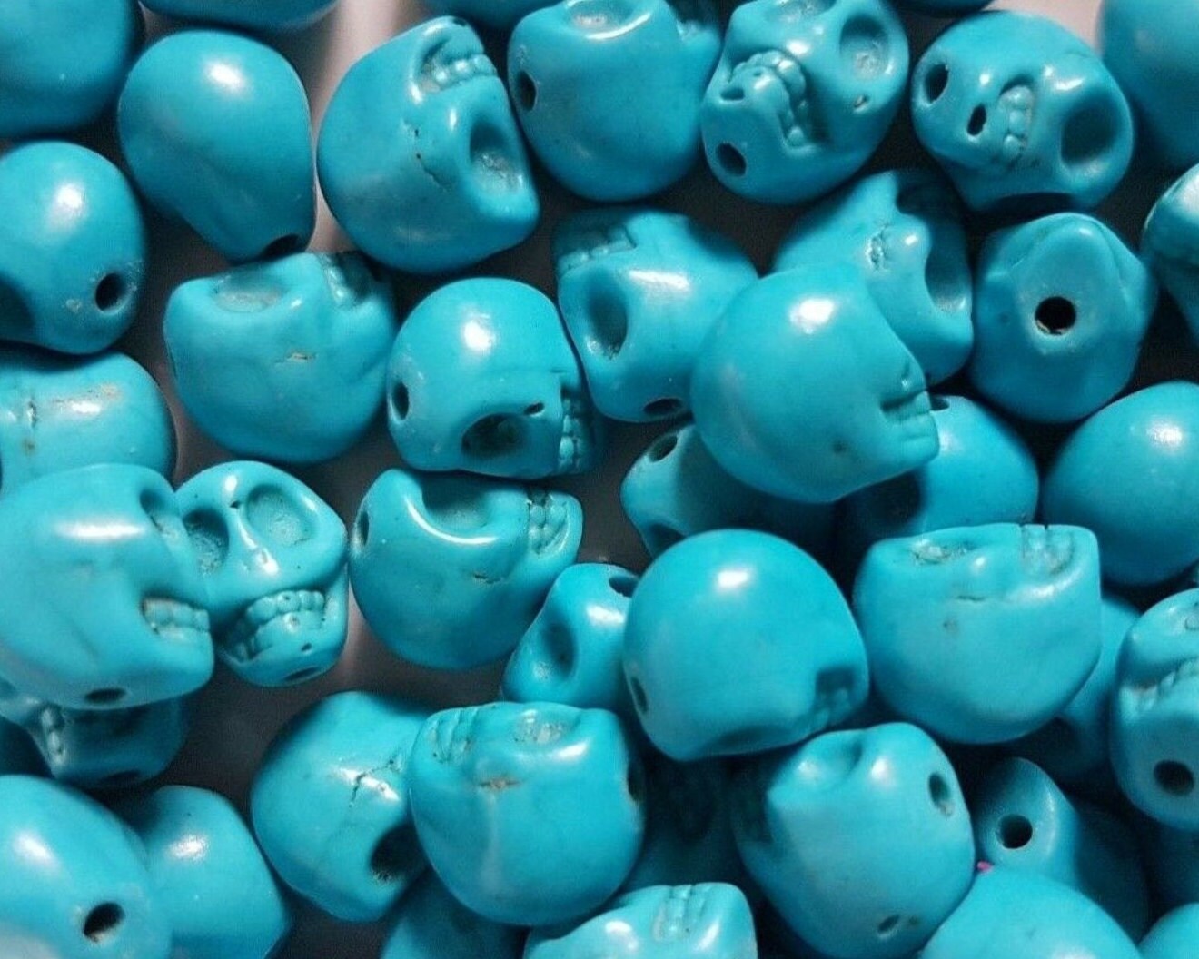 Pack of 20 SKULL BEADS Howlite skulls all colours jewellery | Etsy