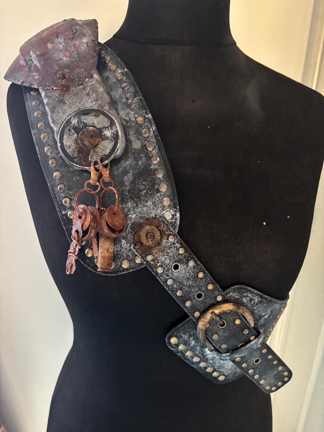 Post Apocalyptic Pauldron for Lady Wastelanders - Etsy
