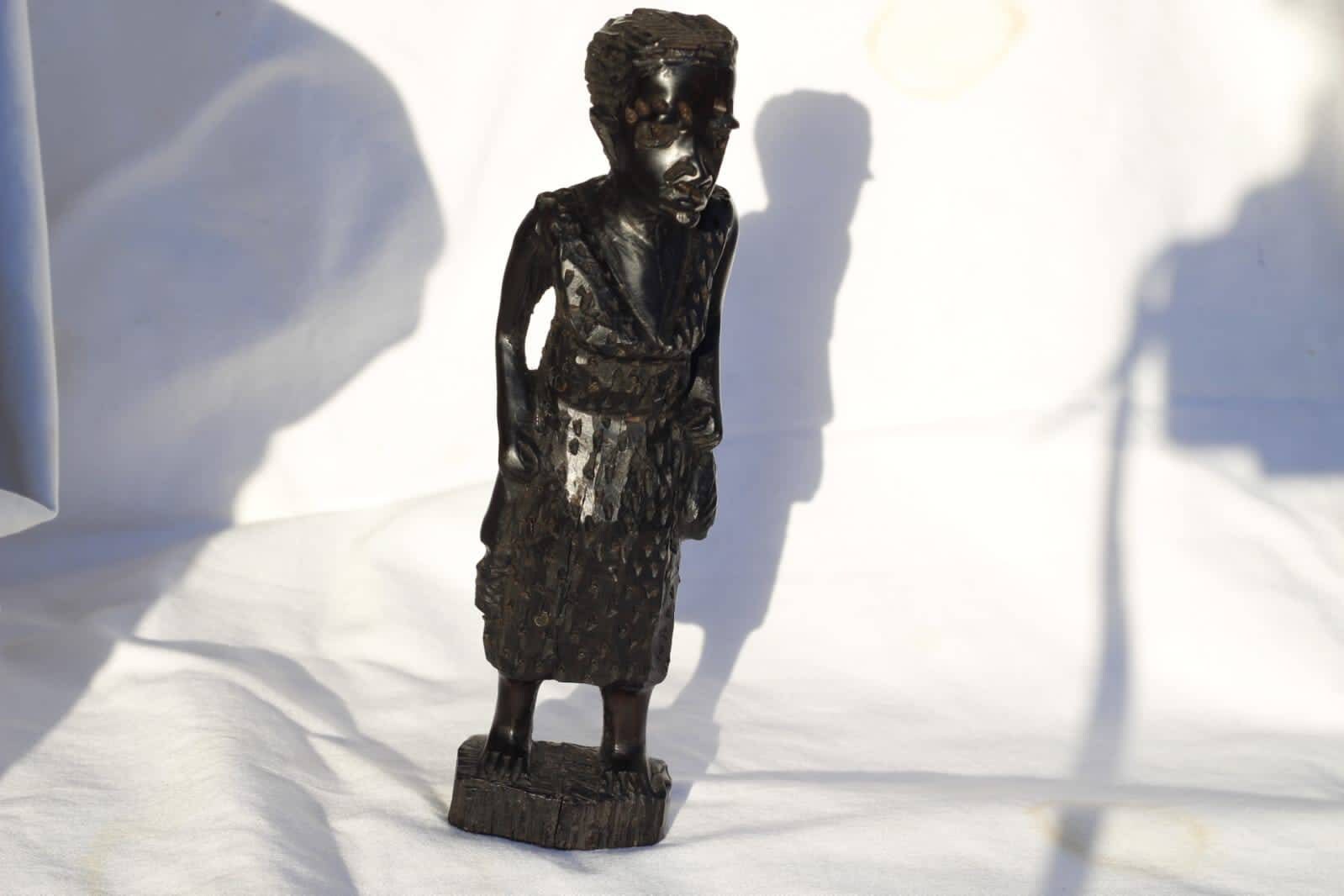 African Sculpture of the Spirit Medium Mbuya Nehanda. Ebony - Etsy