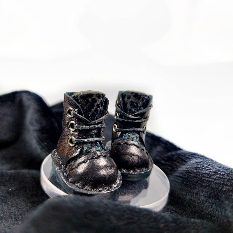 Blythe Boots - Etsy