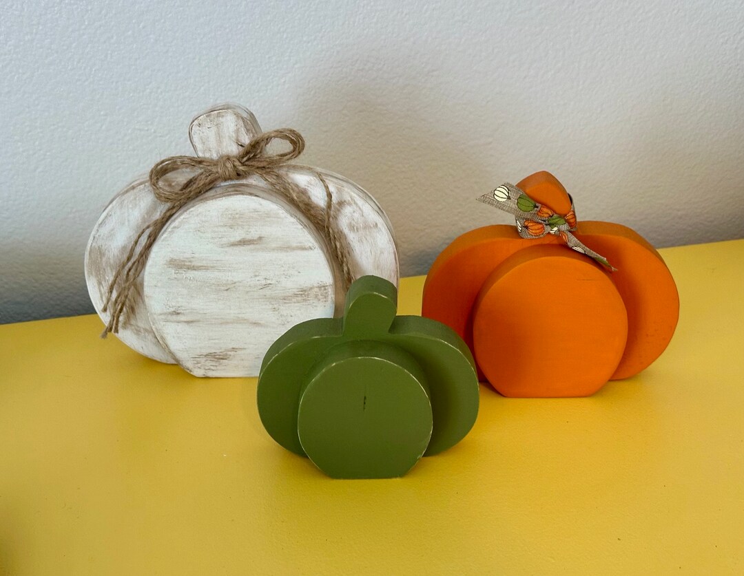 Wood Pumpkin Set - Etsy