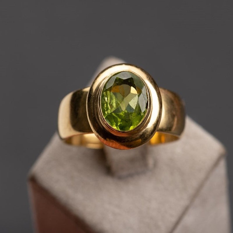 Vintage Peridot Ring - Etsy