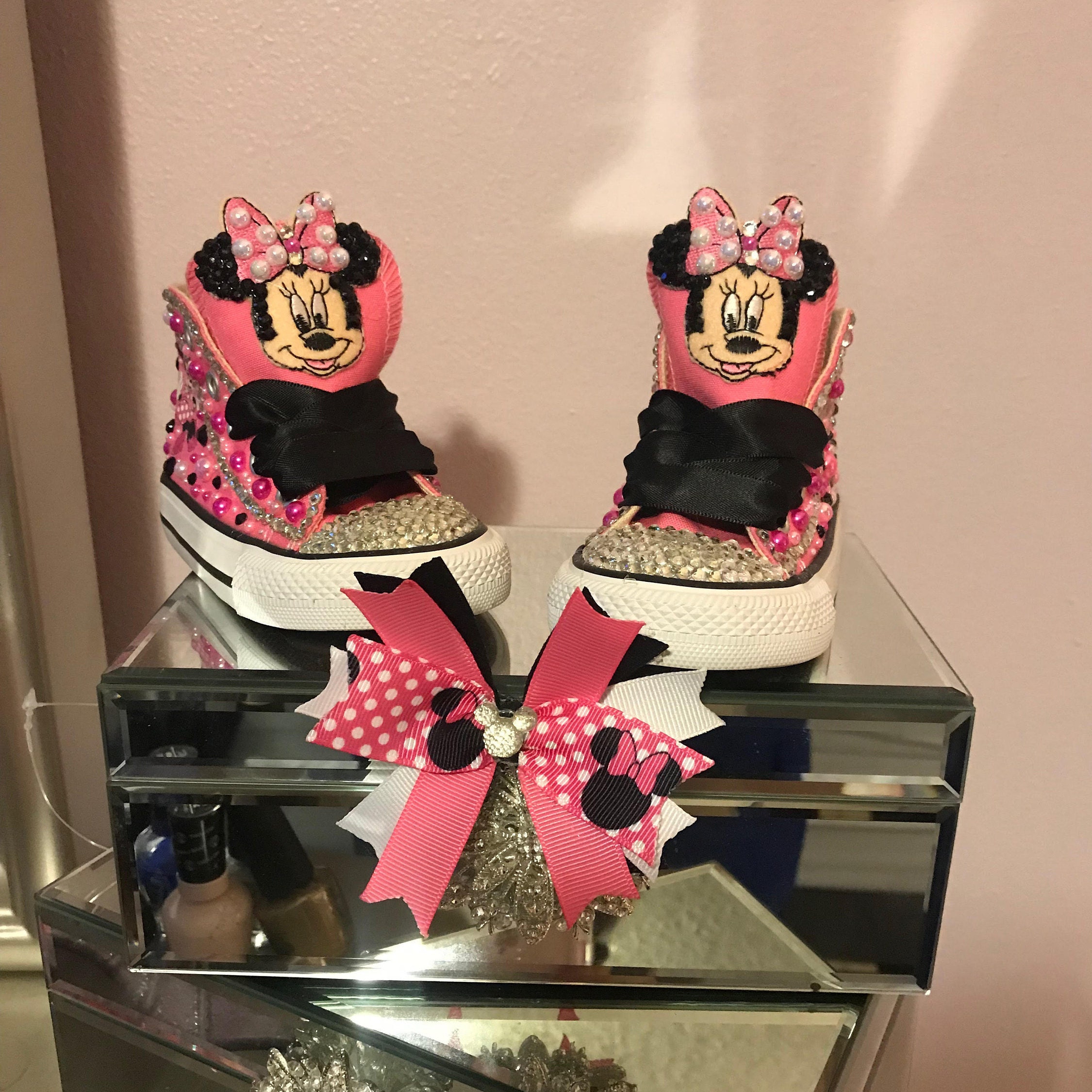 Minnie Mouse Converse (pink) - Etsy