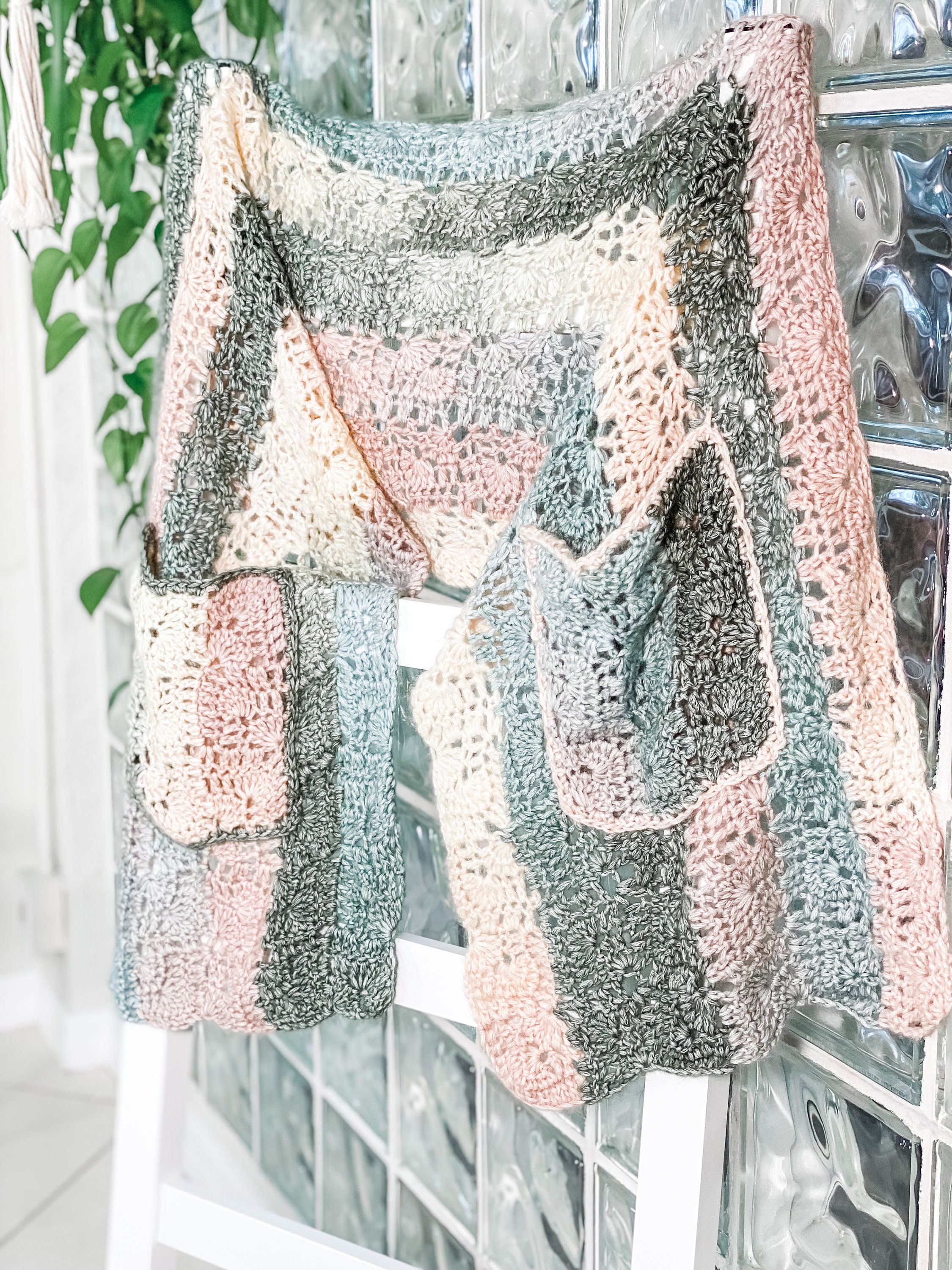 Peri Pocket Shawl Crochet Pattern - Etsy