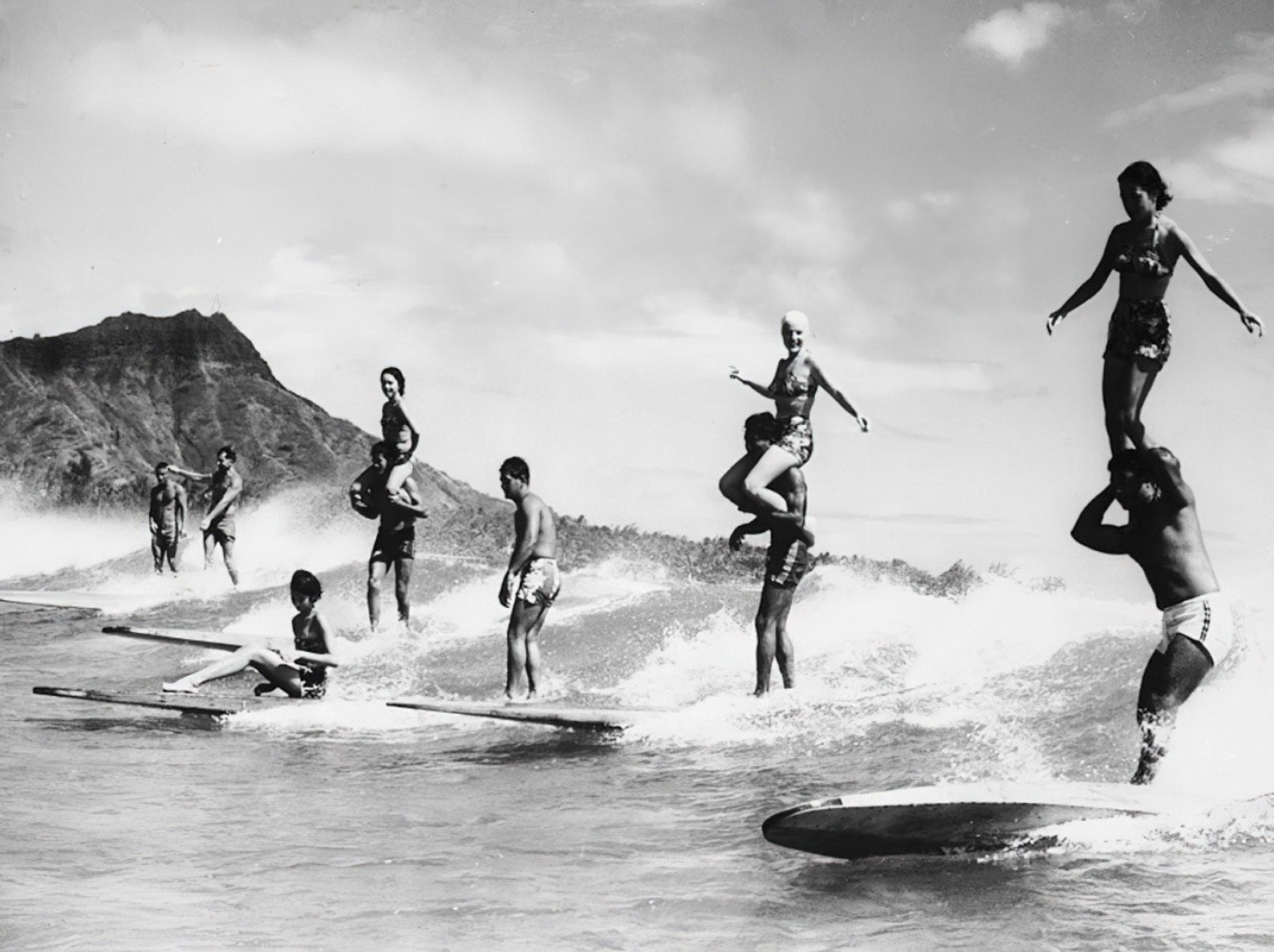 VINTAGE SURFING Photo Digital Download, Printable Art, Black & White ...