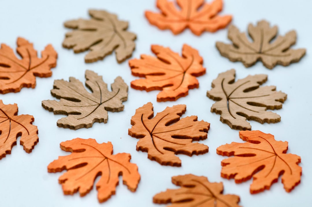 Wooden Maple Leaves – Set of 12 | 4x3.5cm Fall Craft Leaves in 3 Warm ...