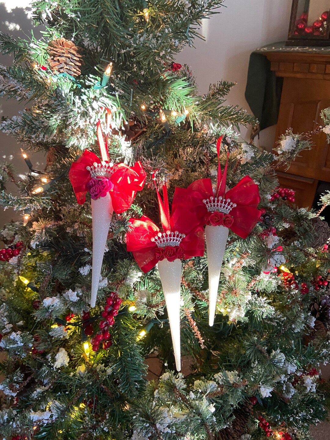 RED & WHITE ICICLES With Silver Pearl Crowns (set 3)-christmas,holidays ...