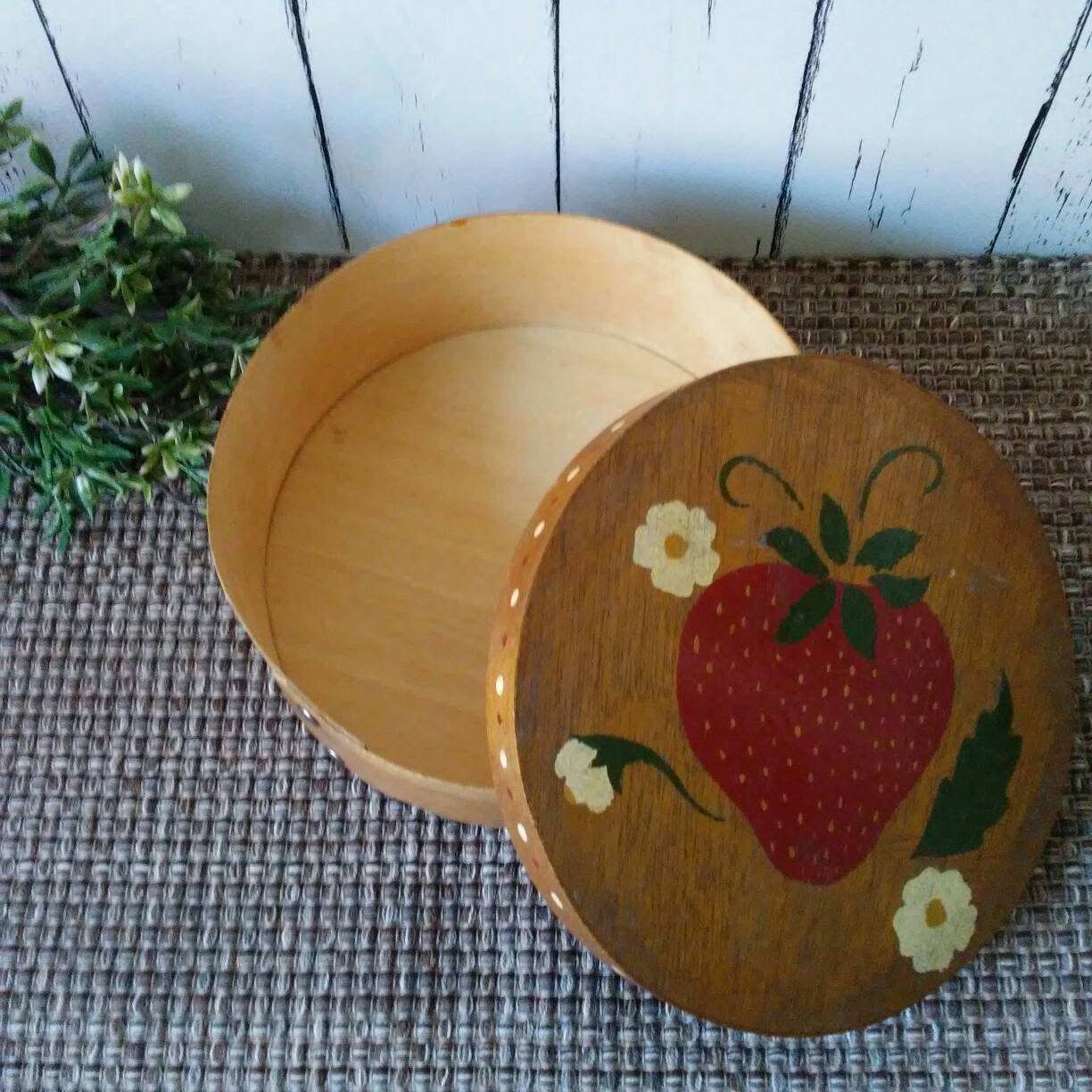 Vintage Hand Painted Cheese Box/ Strawberry Decor/round Wood | Etsy
